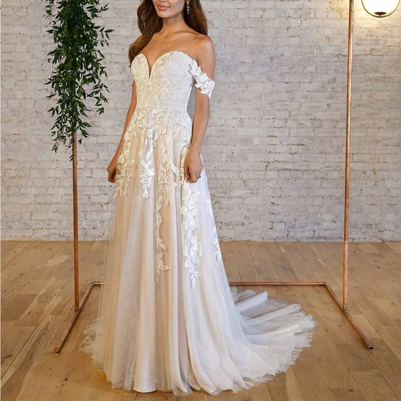 Stella York | Dresses | Stella York Wedding Dress 7332 | Poshmark